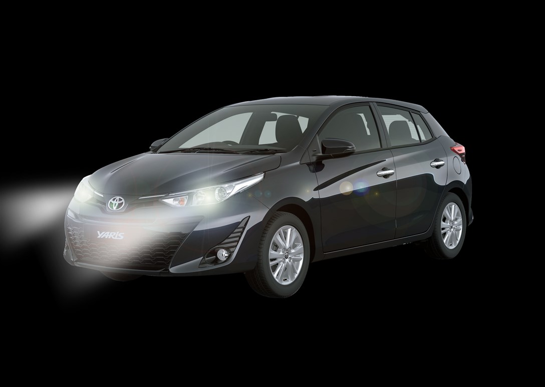 Toyota - Toyota Yaris HB